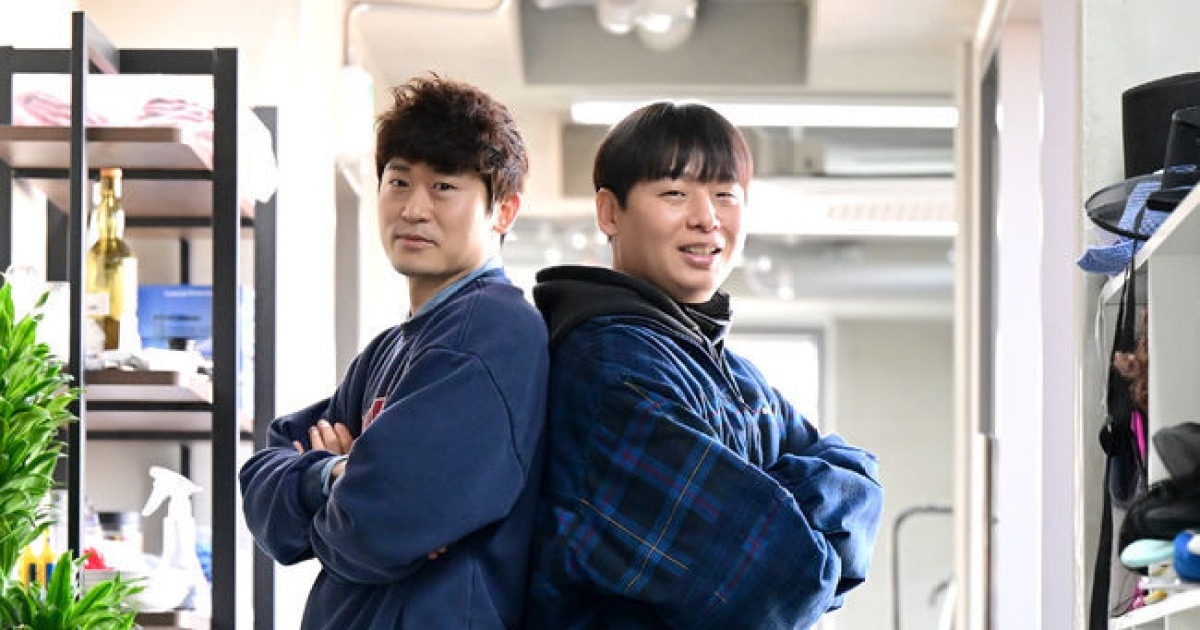 'SNL' 작가·PD "신동엽, 정신적 지주...표정 하나도 10분 이상 고민해" [인터뷰②]