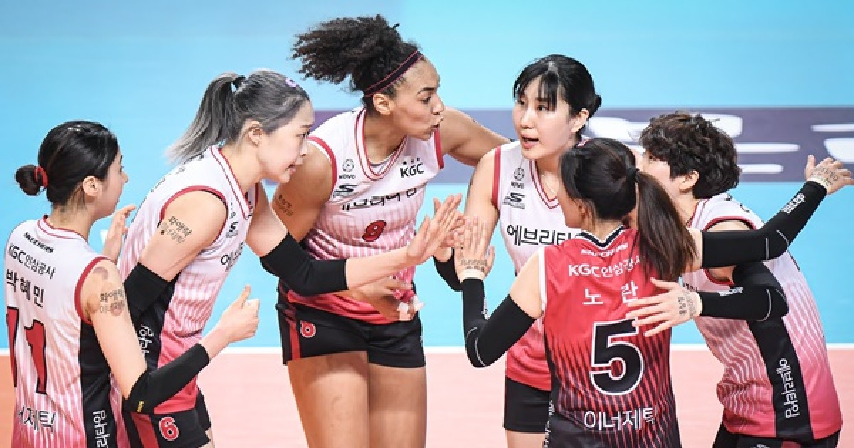 '엘리자벳 29점' KGC인삼공사, GS칼텍스 꺾고 4위 탈환