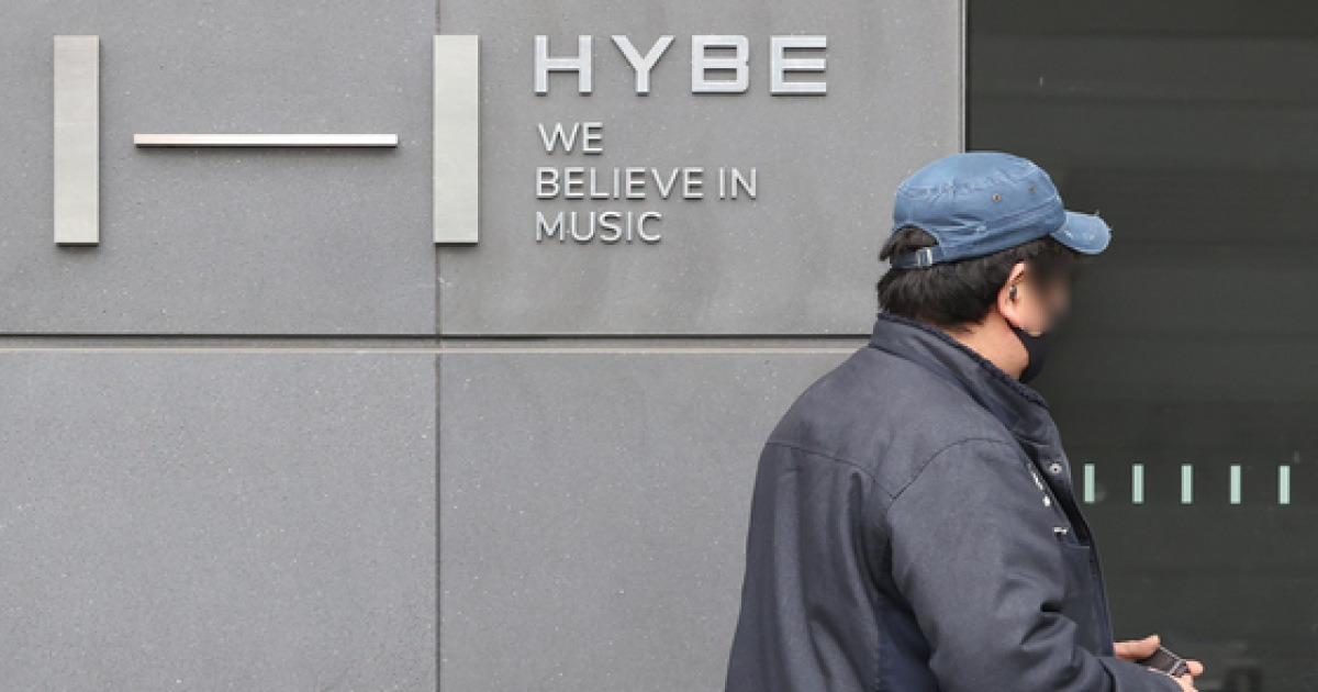 SM Entertainment stock rises as battle for agency continues