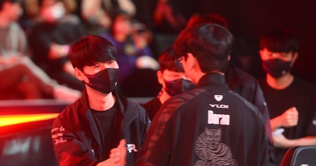 부진 완전히 떨쳐낸 KT, PO 경쟁팀 잡고 상위권 안착 [LCK 리뷰]