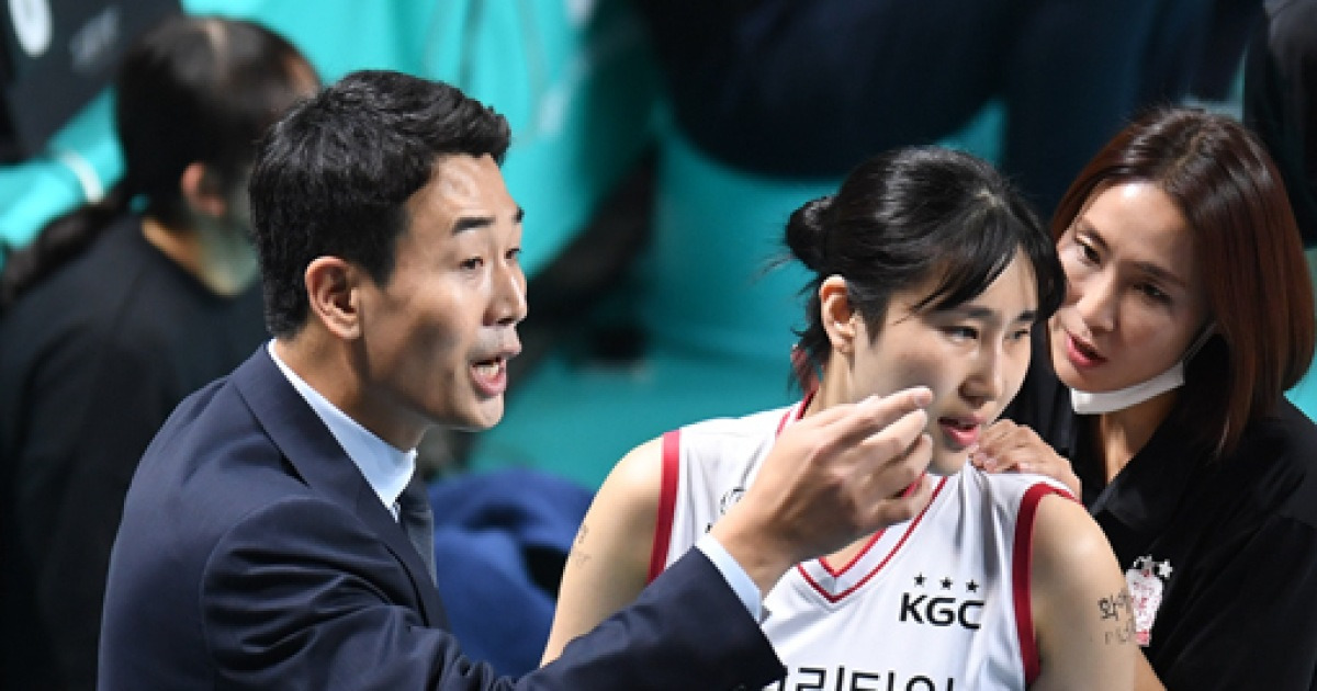 “칭찬에 인색한 감독이라 욕해도 좋다”…KGC의 꿈인 ‘봄배구’ 위해, 악역이 된 제이슨