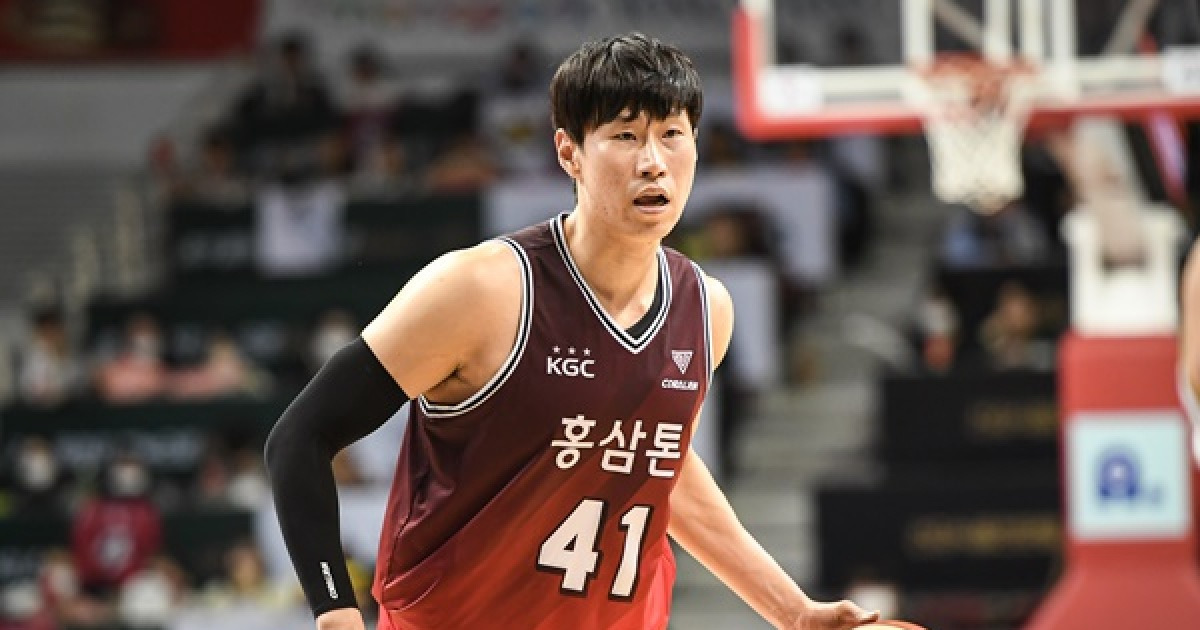 '오세근 26득점' KGC, LG 꺾고 파죽의 9연승