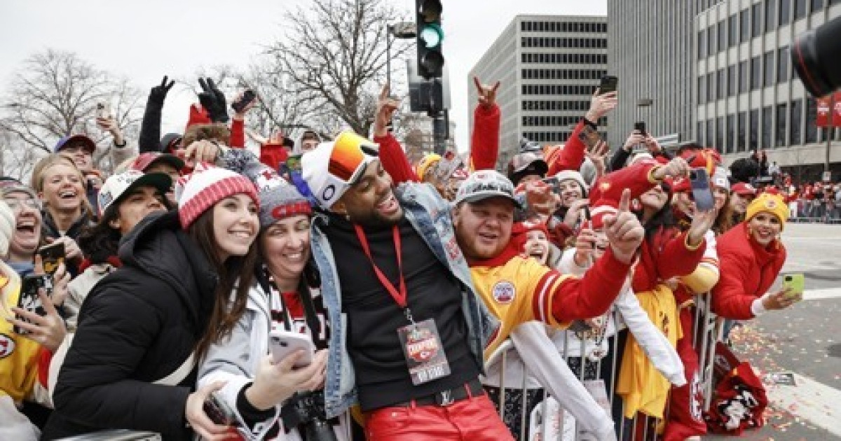 Super Bowl Chiefs Parade Football