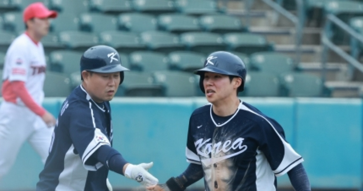 [WBC 캠프] 이강철호 키워드 '타선 폭발'…대표팀, KIA 상대 12-6 대승