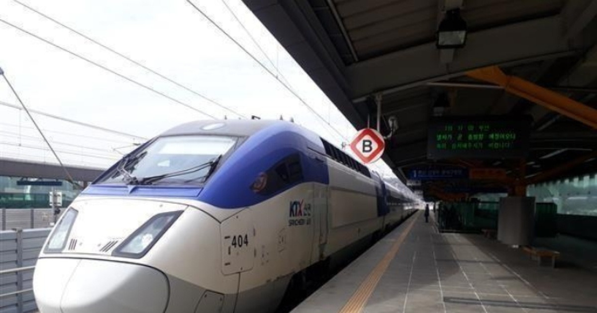 경부선 청도역 승강장서 60대 보행자 KTX열차 치여