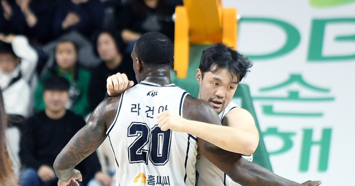프로농구 KCC, DB 꺾고 6위 사수…이승현 21점