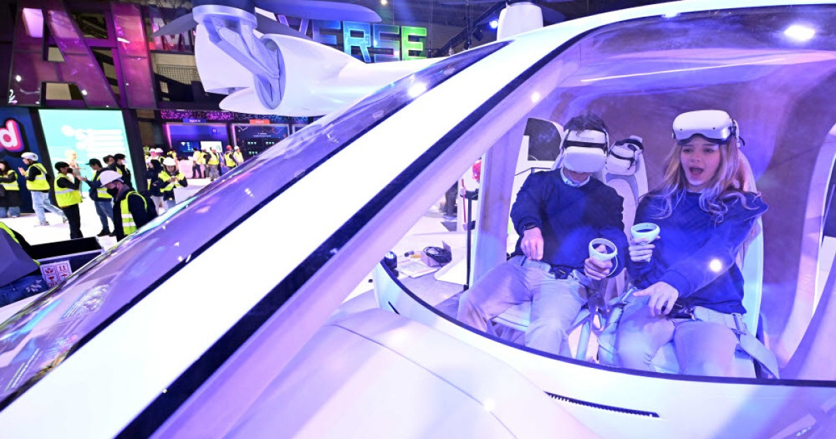 [MWC23 바르셀로나 포토]2030년의 서울을 SKT에서 보여드립니다