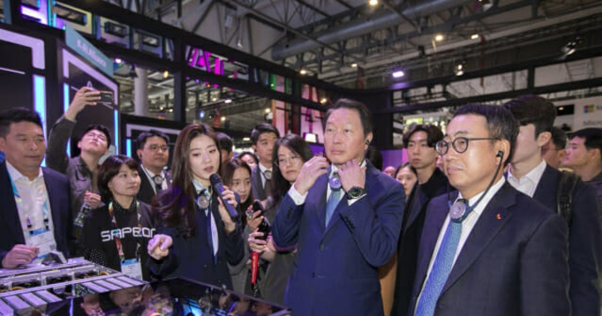 [MWC23] 최태원 SK회장 "따뜻한 기술로 세상 문제 풀어야"