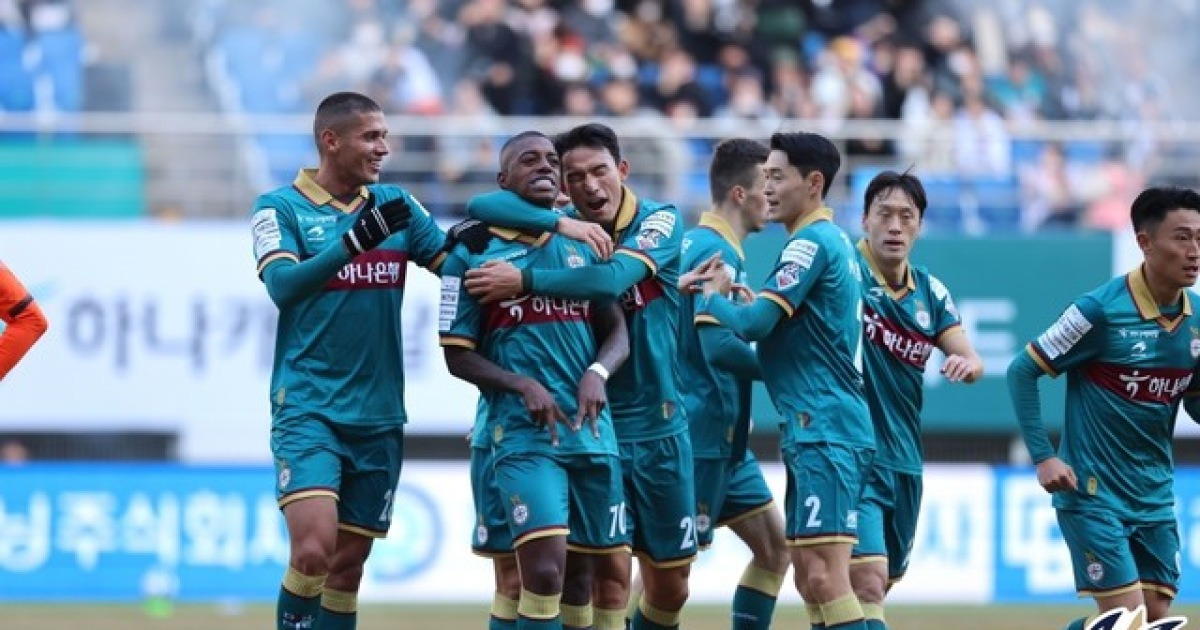 1G 1AS… 대전하나 '킬러' 레안드로, "우리는 더 멀리 나아갈 수 있어"