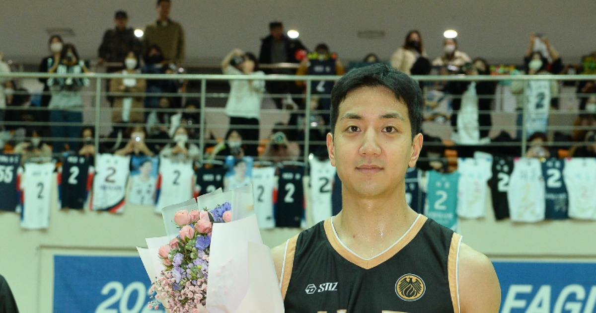 상무, KBL D리그 우승…'26득점 활약' 허훈 MVP 등극