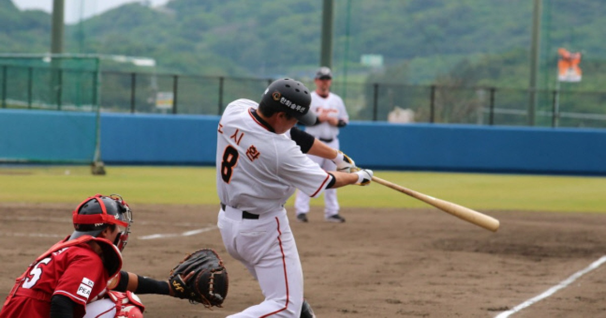 '노시환·노수광 대포-김서현 153km' 한화, SSG에 5-1 깔끔한 승리 [SSin오키나와]