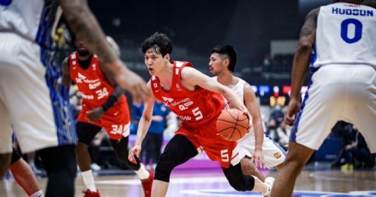 프로농구 '김선형·워니 대활약' SK, EASL 결승행