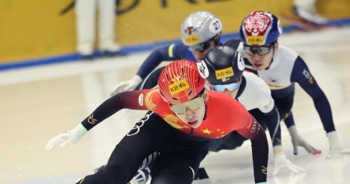 '중국 대표' 린샤오쥔, 500m·1000m '메달 도전'…준준결승행 성공 [쇼트트랙 세계선수권]
