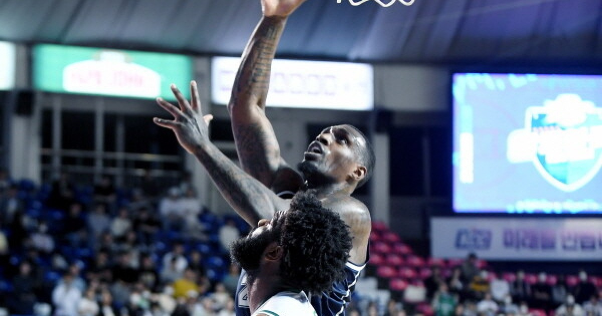 [BK 리뷰] '6강 포기 못해' KCC, DB에 낙승... 2연패 탈출 성공