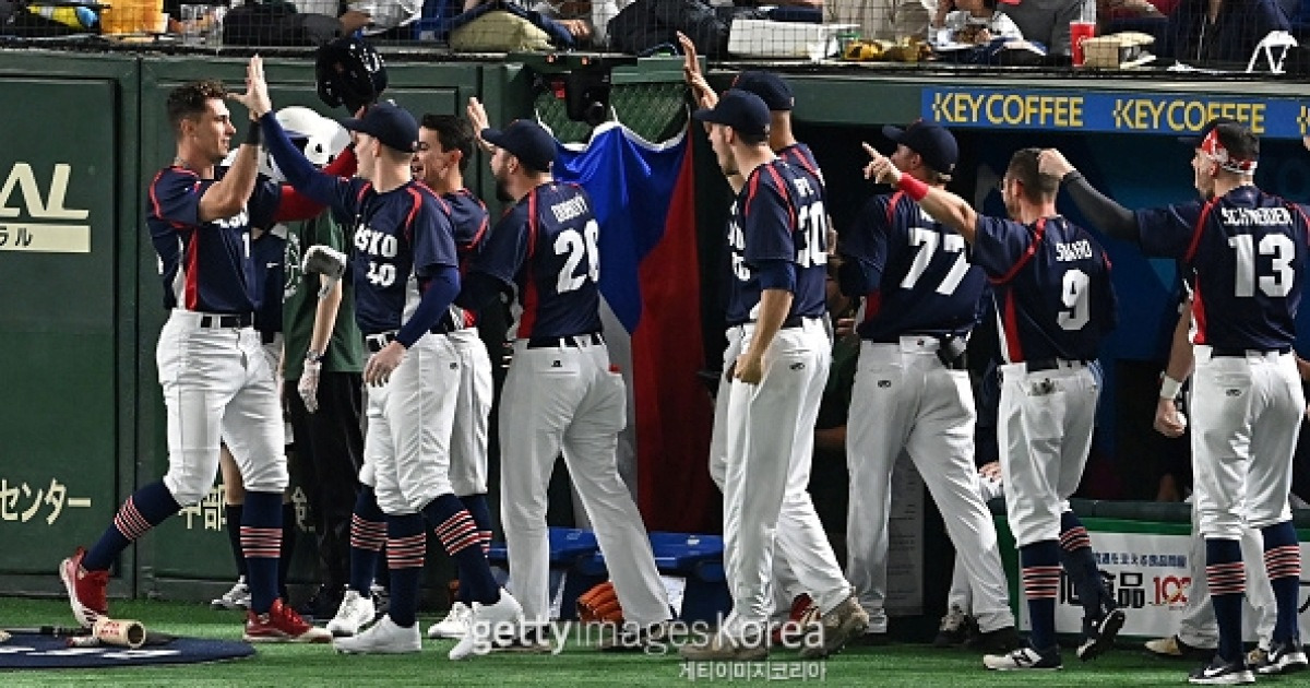164km 받아치고 MLB 묘기 수비까지…벼랑 끝 한국, 체코 이길 수 있을까? [WBC]