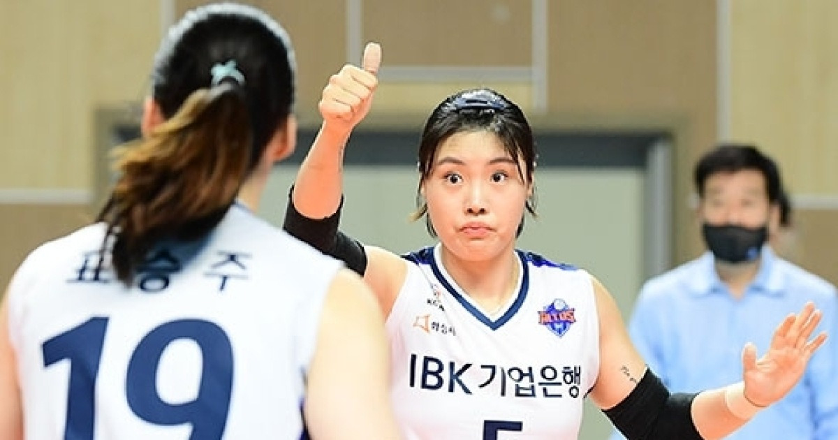 “내 시즌 점수 30점, 여전히 부족해”…IBK 27세 주전 세터, 명장의 지도 아래 더 나은 내일 꿈꾼다