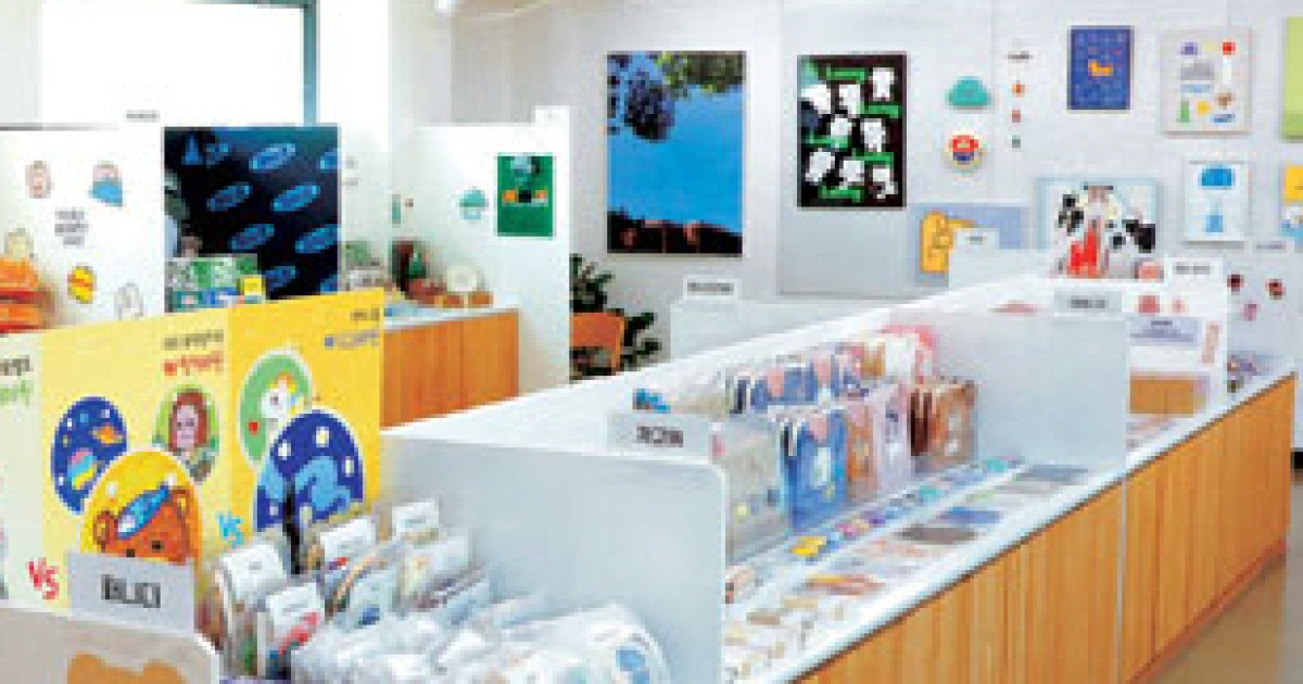 펜부터 백팩까지… MZ마음 사로잡는 ‘문구의 변신’