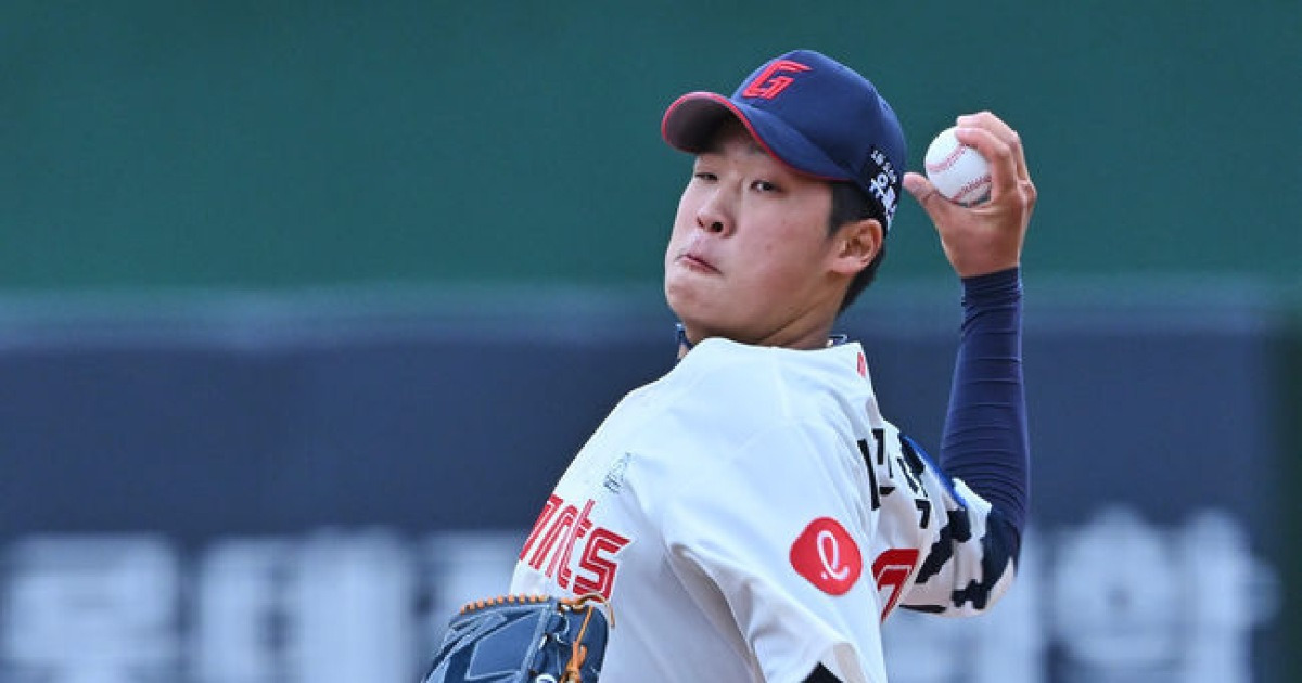'최고 152km' 롯데 2년차 우완, 2이닝 3K 무실점 눈도장 꾹! [오!쎈 부산]