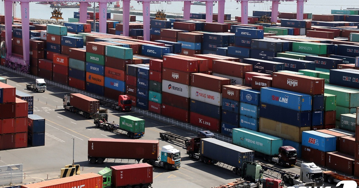 '한국 경제 50년' GDP 85배·수출 153배·일자리 1706만개 늘었다