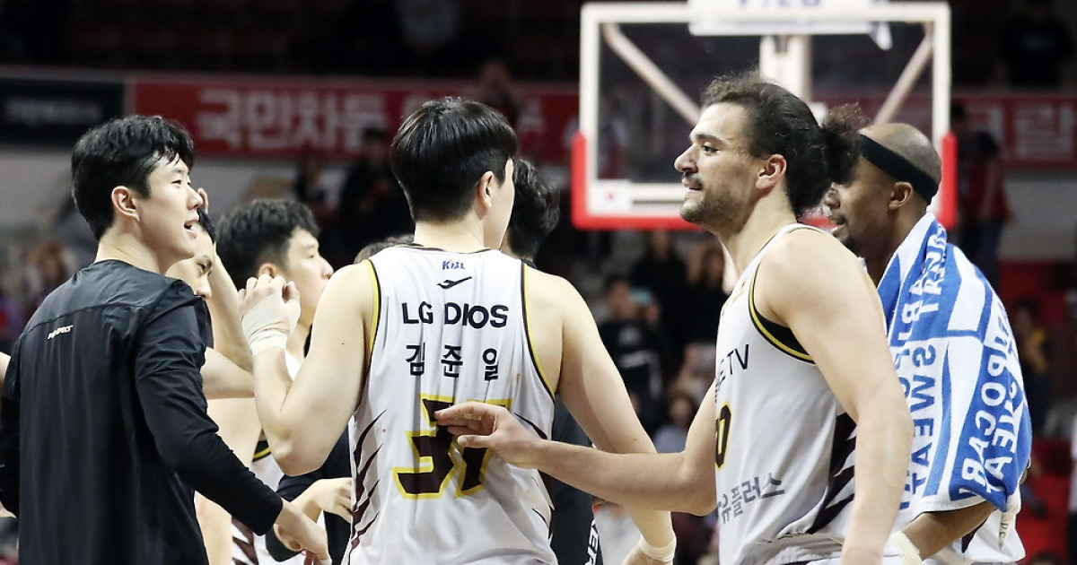 KGC 상대로 승리한 LG