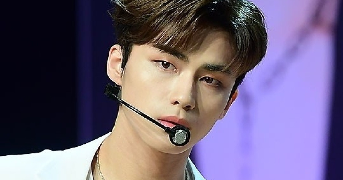 “모친이 팬에 JMS 전도?”…DKZ 경윤, 탈교 사과했지만 논란 ing