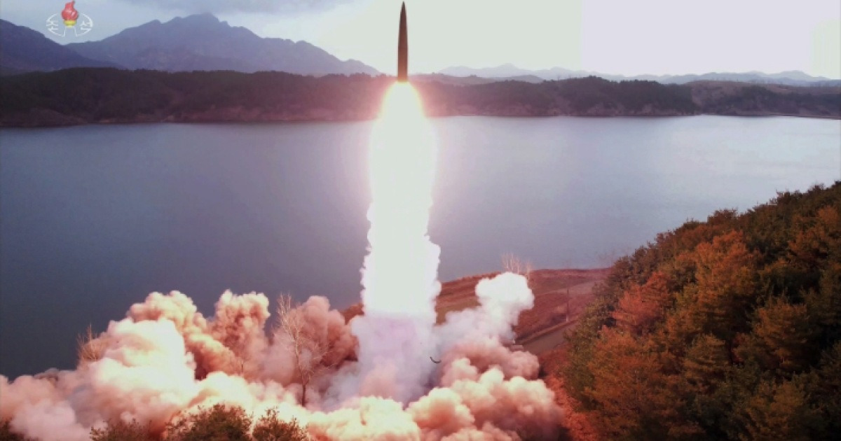 北 ICBM 고각발사 후 1천km 비행…2월 '화성15'와 비슷