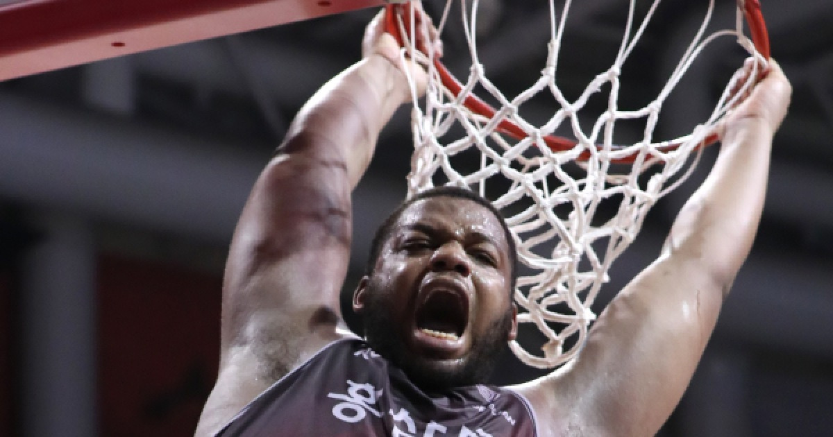 1·2위 KGC·LG 나란히 승리→1.5경기 차 유지… 캐롯은 PO 확정(종합)