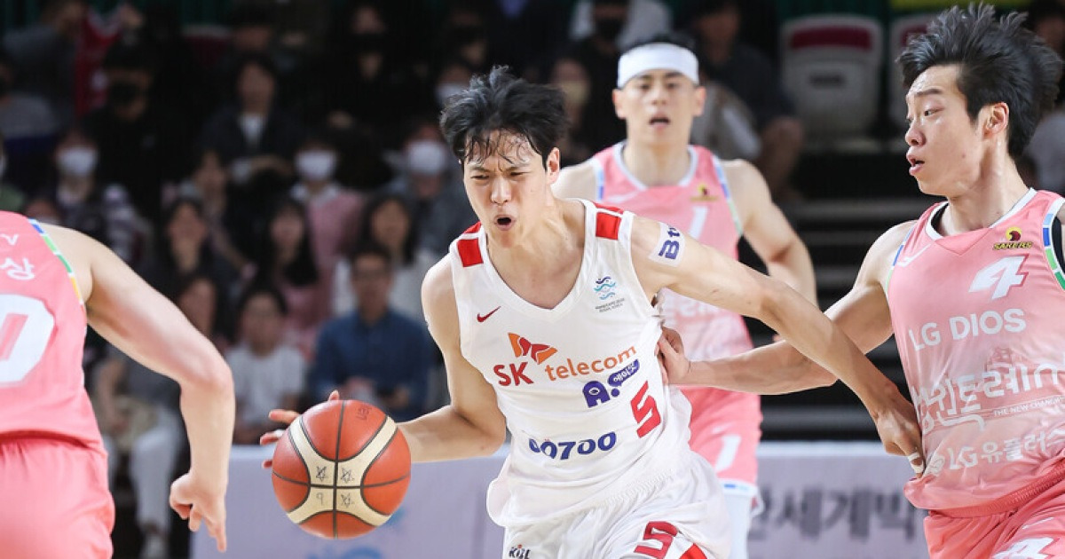 LG 꺾은 SK, 자력 2위 자격 확보 실패…KGC 우승 확정