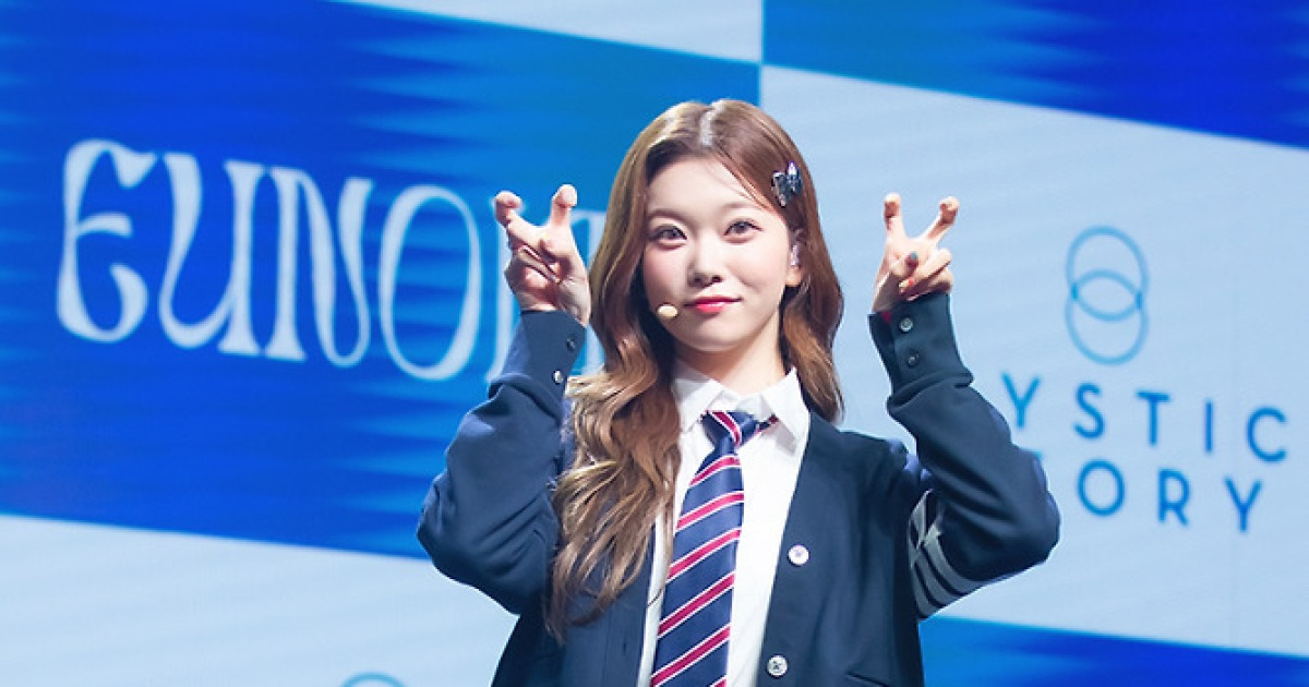 [bnt포토] 빌리 츠키 '달콤하게 앙'