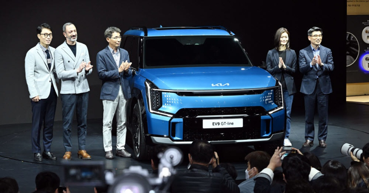 기아의 첫 대형 전기 SUV 'EV9'