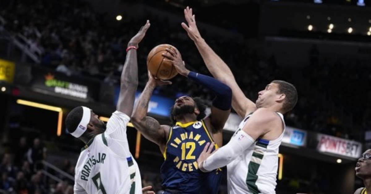 Bucks Pacers Basketball