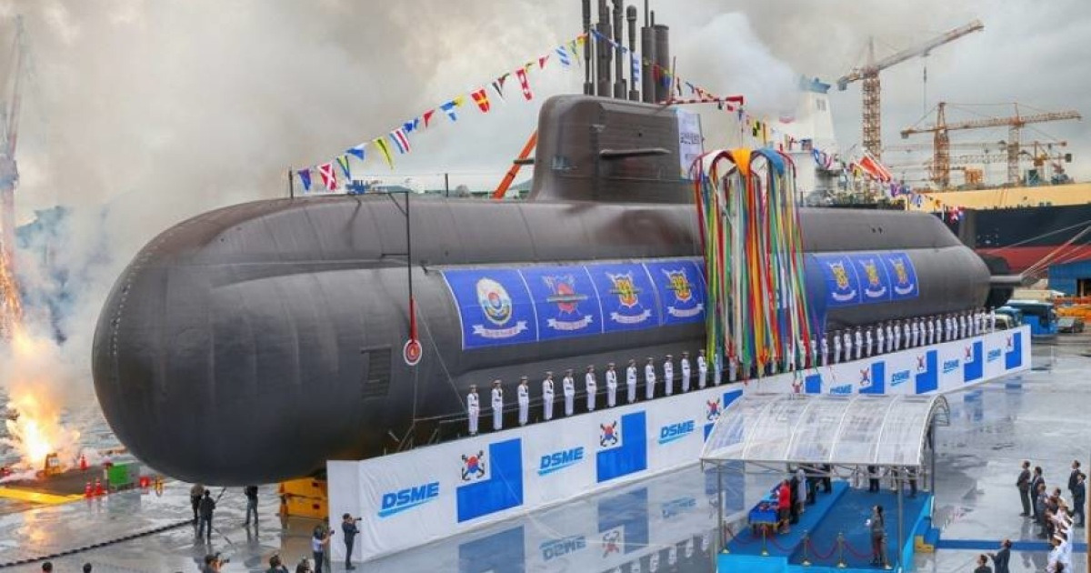 SLBM 10발 발사 잠수함 건조 시작...재래식 펀치만 보유