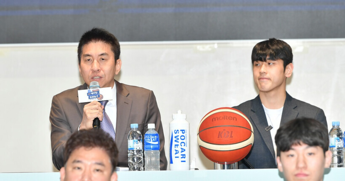 [미디어데이] “아무 팀 상관없어”·“5차전 갔으면” 4강 PO 직행, 여유 넘쳤던 KGC-LG