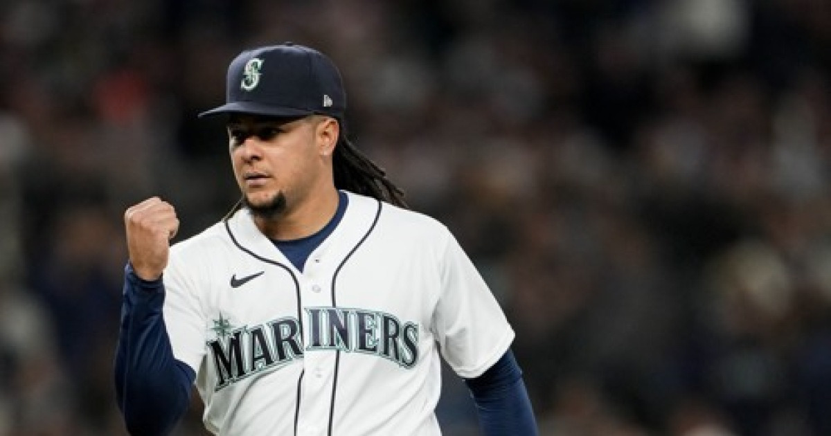 Guardians Mariners Baseball