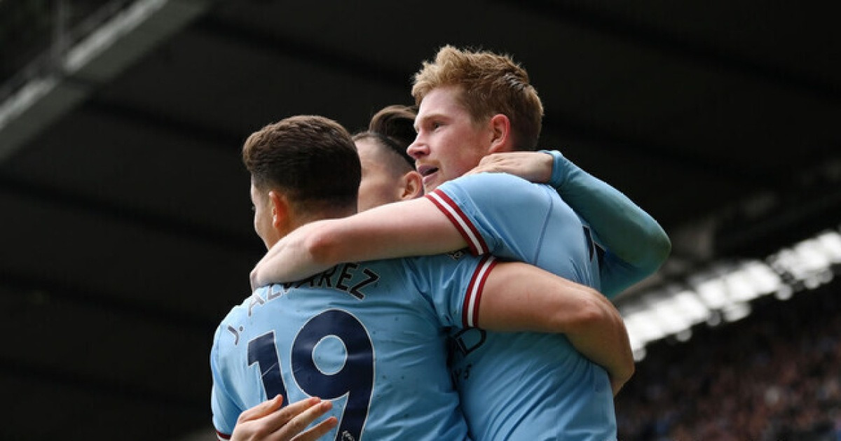 [epl.review] 아스널 긴장해!...'KDB 결승골' 맨시티, 리버풀에 4-1 대승