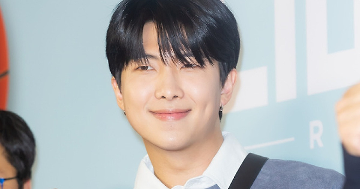 [bnt포토] 방탄소년단 RM '그 와중에 귀여운 보조개'