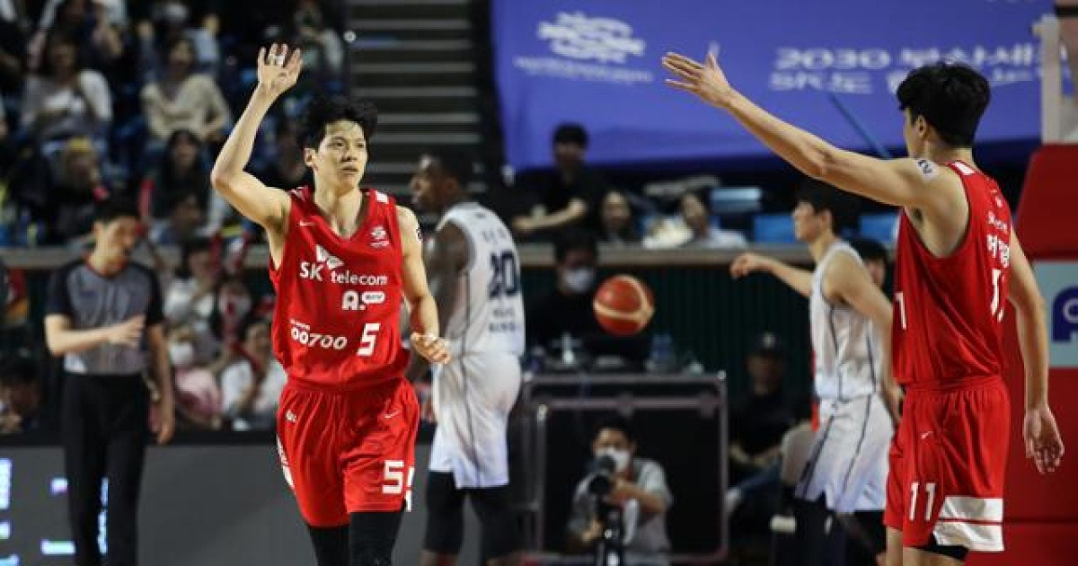 SK, KCC에 16점 차 완승...6강 PO 기선제압