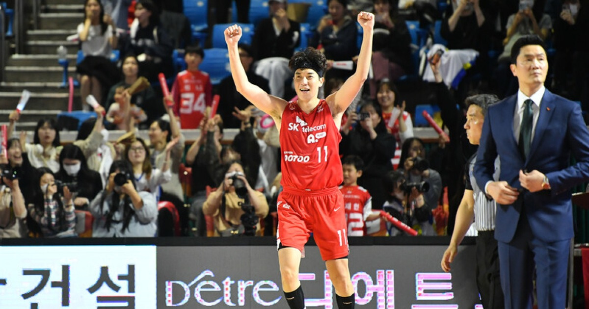 [KBL 6강 PO] '3점 5방, 4쿼터에만 13점' 폭발한 SK 허일영, "패배할 거란 생각? 하지 않았다"