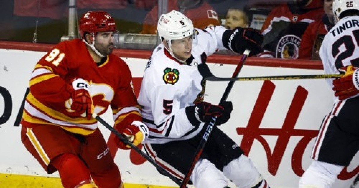 Blackhawks Flames Hockey