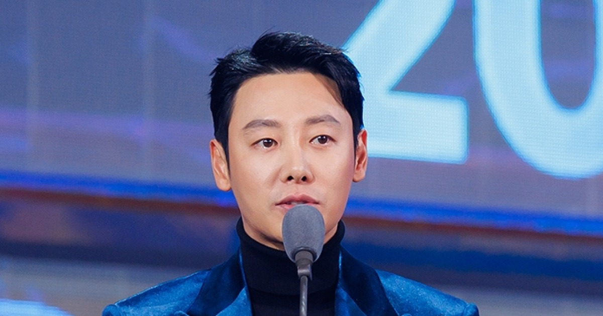 난감해진 김동욱, KBS·tvN 월화극 겹치기 출연 불가피