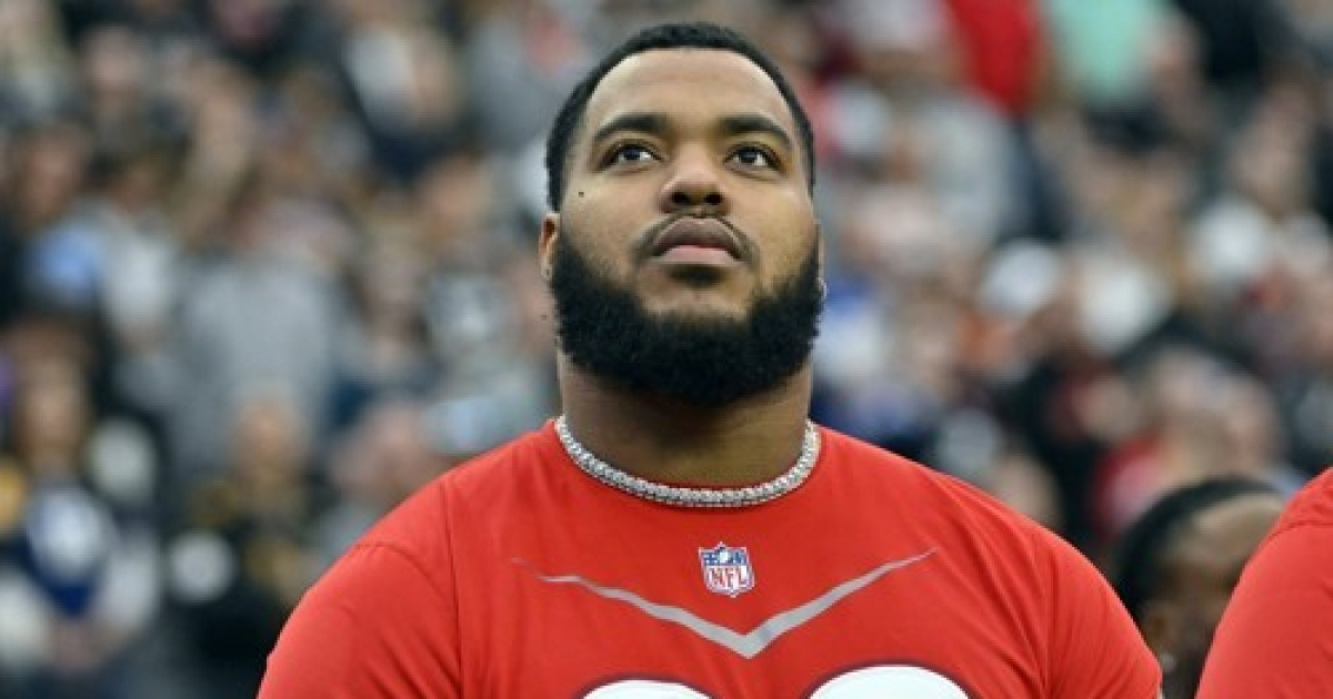 Titans Simmons Football