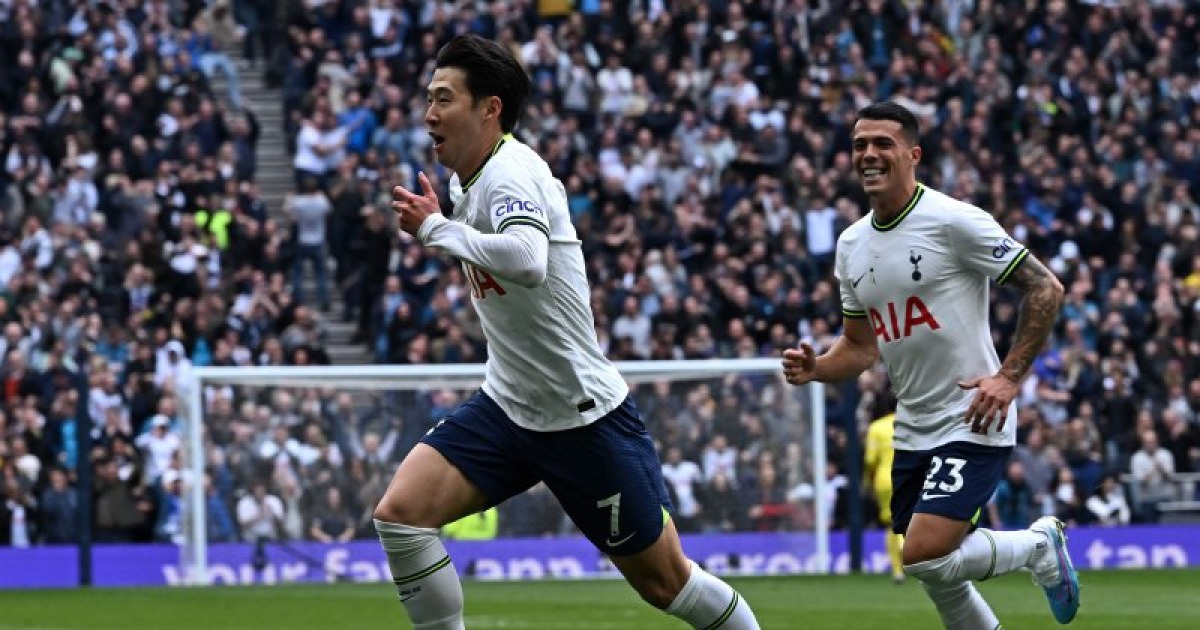 손흥민, 아시아 최초 EPL 100골 달성…팀도 승리