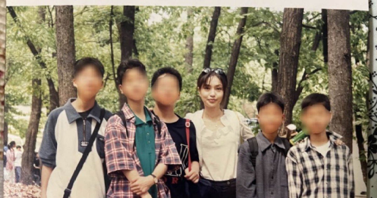 [단독] ‘교생 김건희’의 제자 “음해 시달려 마음 아파”…옛 사진·편지로 안타까움 전해