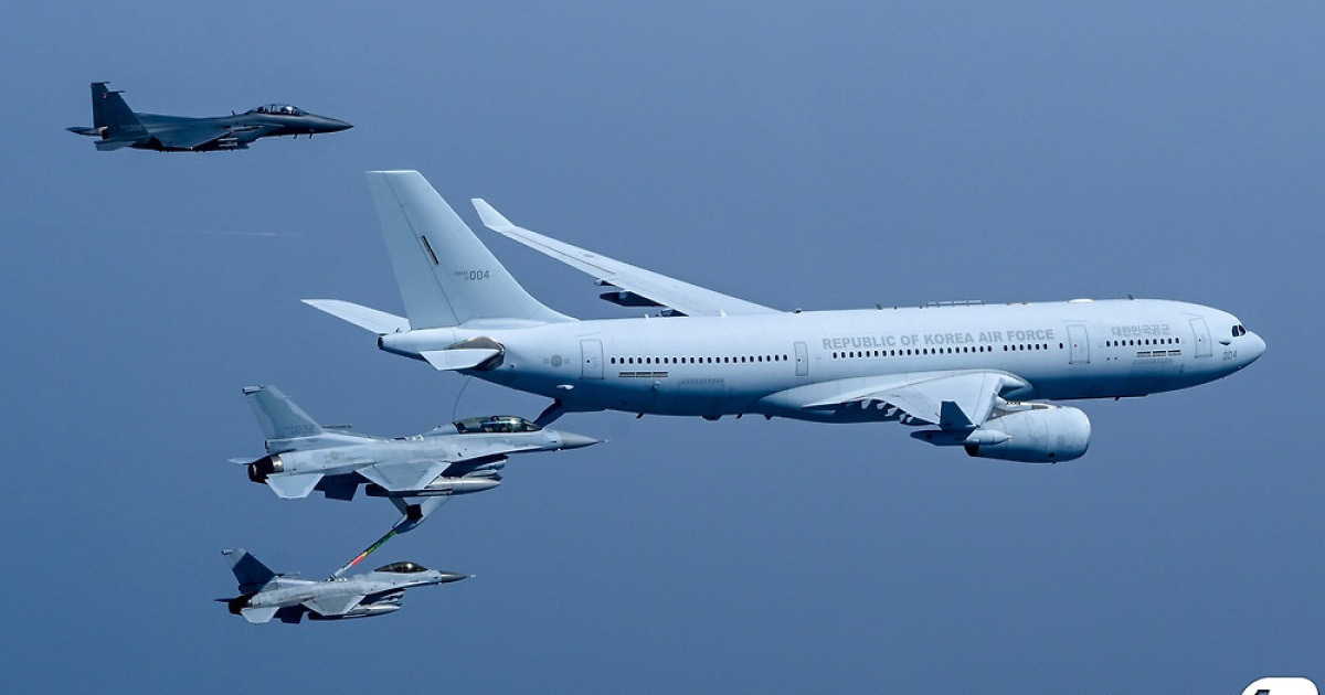 공중급유 나선 KC-330 시그너스