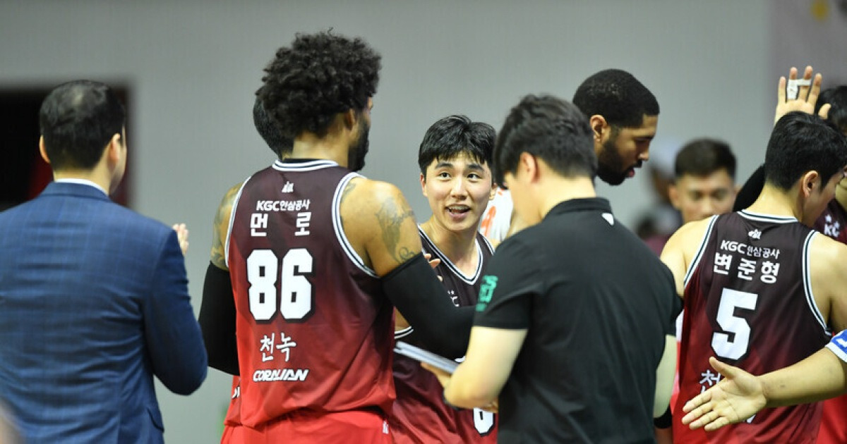 '무자비한 경기력' KGC, 캐롯 56점 차 대파... 78% 확률 안았다