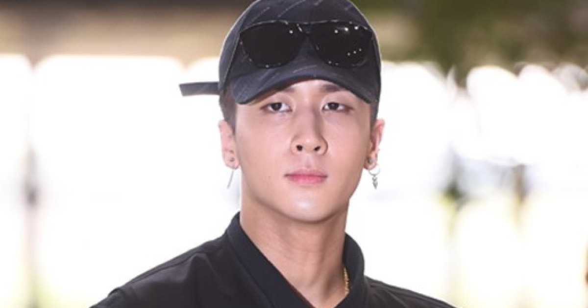 KBS, '병역 면탈' 라비 흔적 지웠다…3년치 '1박 2일' 다시보기 중단 [MD이슈]