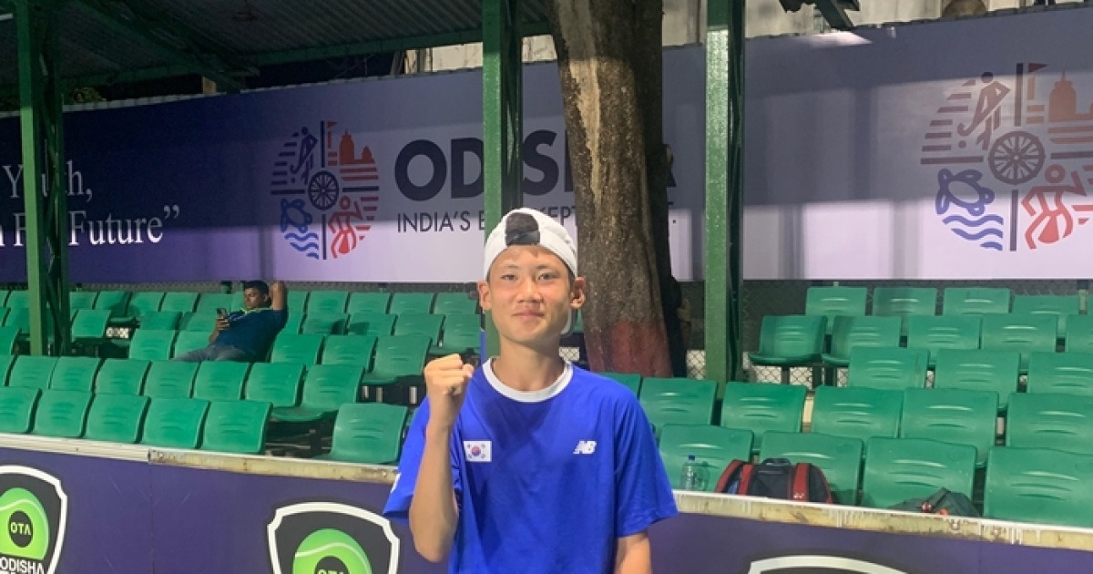 김원민-조민혁, ITF 14세 이하 亞챔피언십 2차 남자 복식 정상···김원민 2주 연속 2관왕 도전