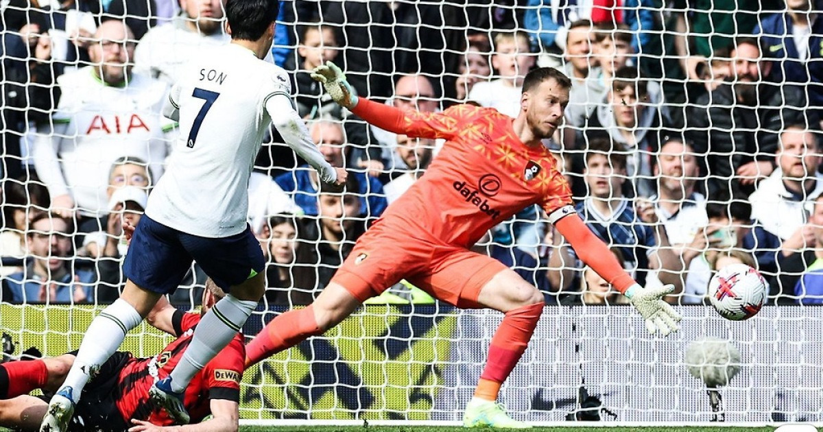 손흥민, 클린스만 감독 앞에서 2경기 연속골…EPL 통산 101호골