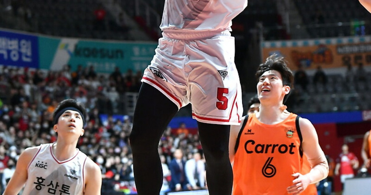 [KBL 4강 PO 오늘의 주역] 이정현과 맞대결 완승한 KGC인삼공사 변준형, "캐롯 트랩 수비? 우리한텐 안 되죠"