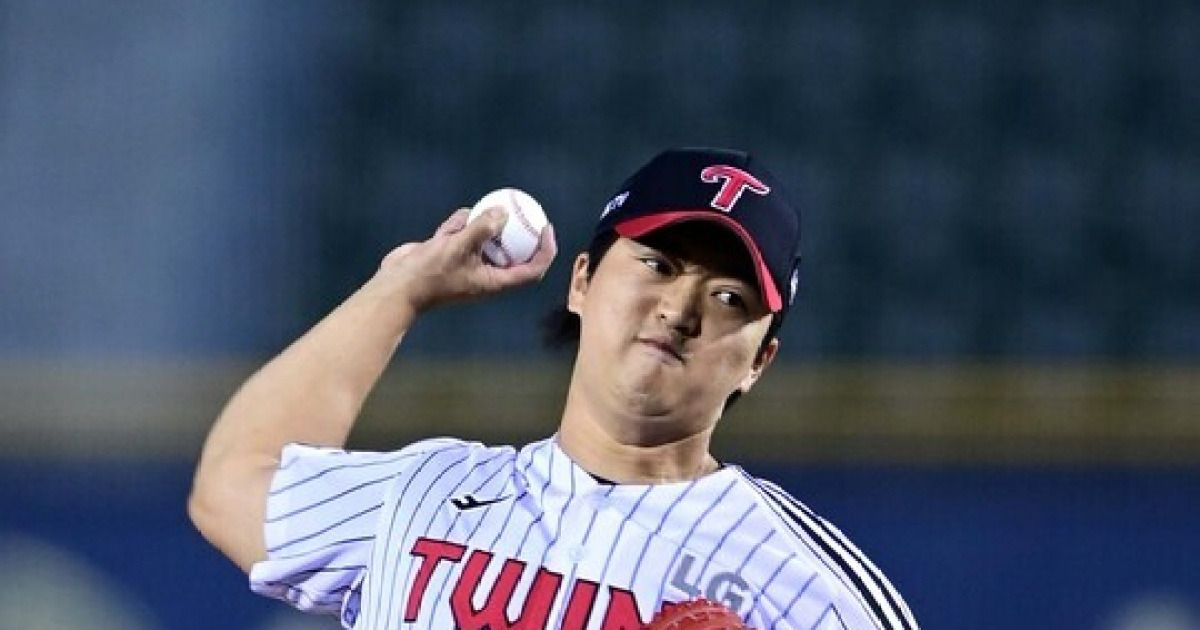 눈시울 붉힌 LG 고우석 "WBC 시도조차 못해 아쉬워"[잠실에서]